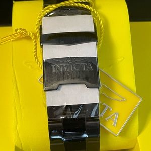 Invicta | Accessories | Invicta X Dc Batman Limited Edition Black Mens ...